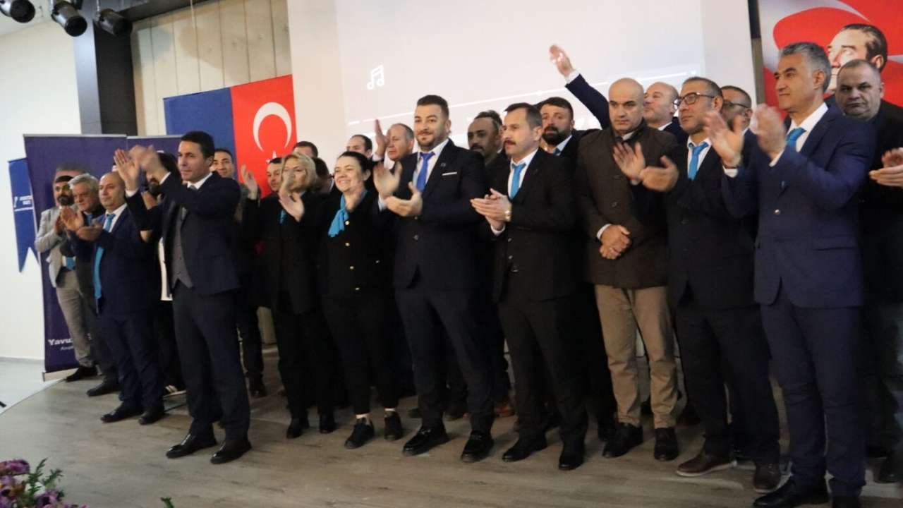 Anahtar Parti Kapaklı İlçe Yönetimi tanıtıldı - Kapaklı Gazetesi